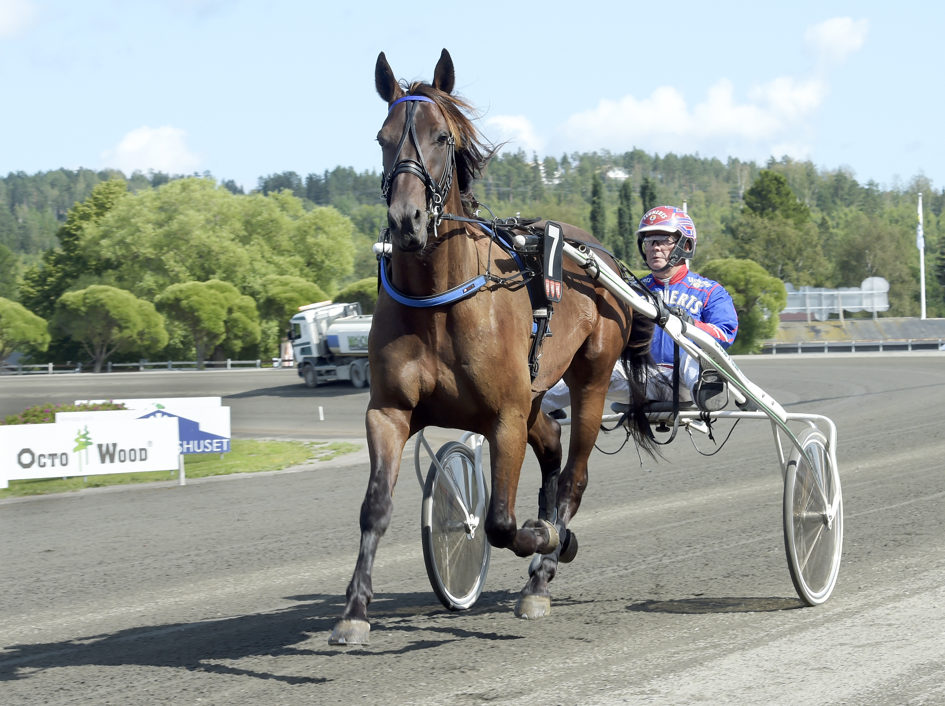 Belker och Roland Göransson till Jonas Ås